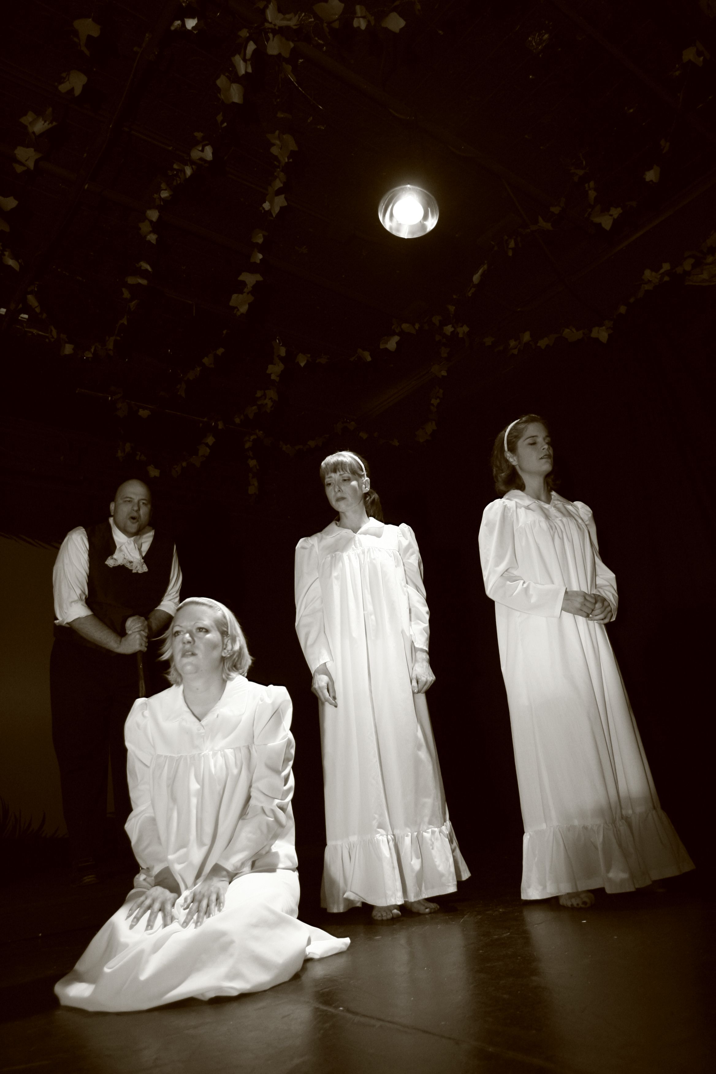 Ghost Story – Lola's Umbrella